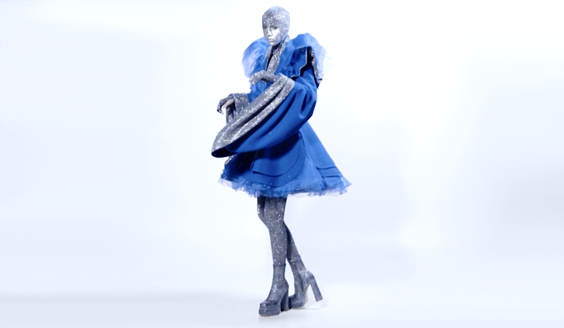 «Фантом Нептуна» Марии Юшенковой, финалистки проекта FASHION LEADERS ...